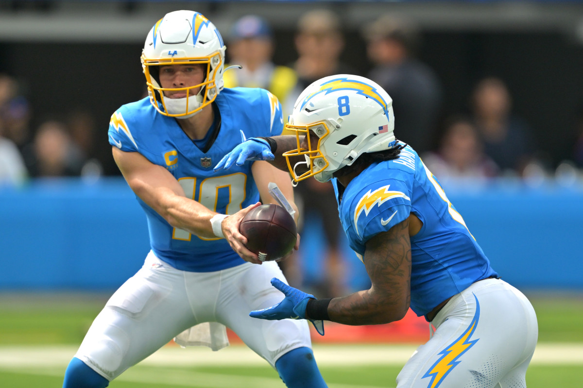 Justin Herbert's Chargers offense receives early Christmas gift that ...