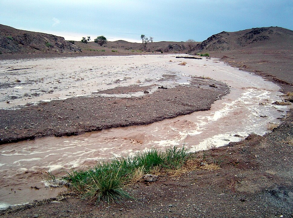 12 natural phenomena that pose a bigger risk to campers than animals