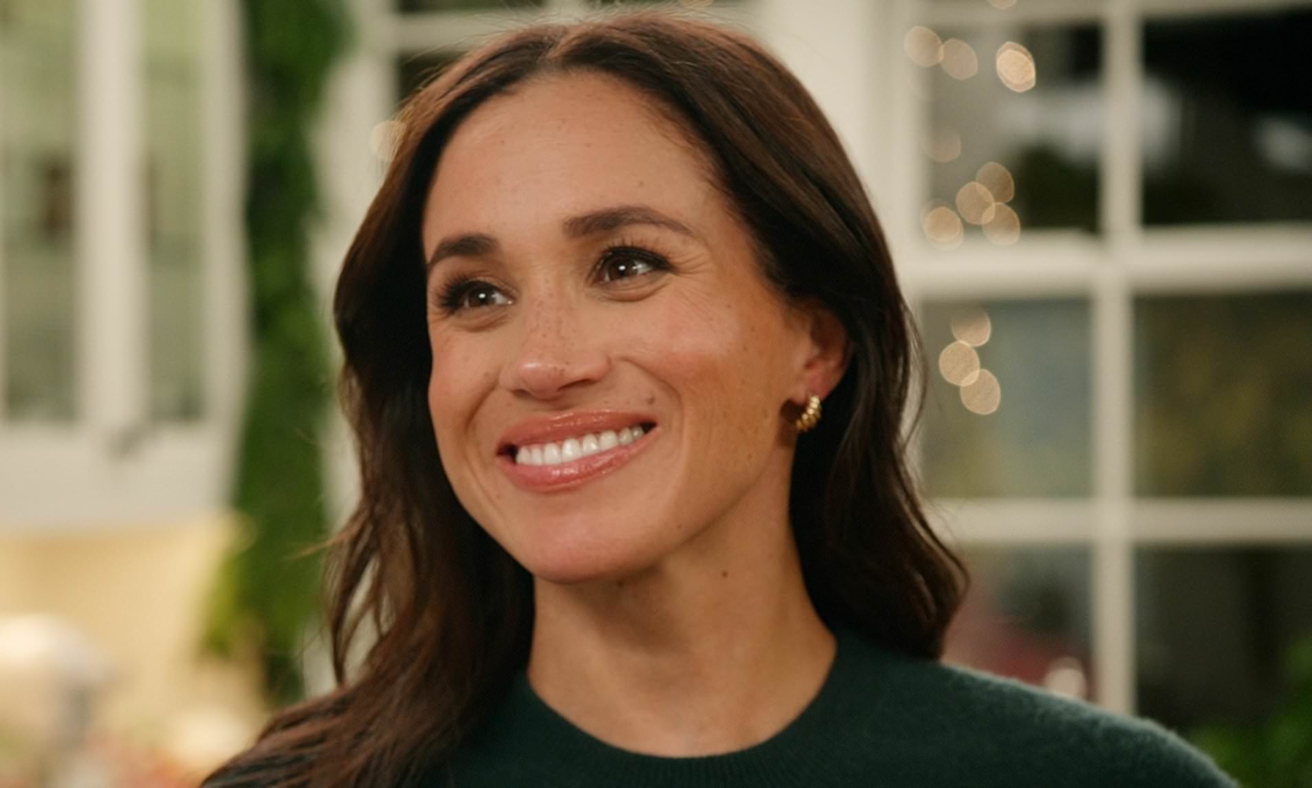 Etiquette queen Laura Windsor says duchess' festive special was filled ...