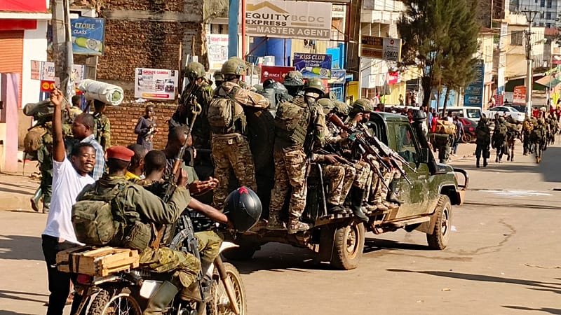 Thousands flee south as fighting intensifies days after DRC and Rwanda ...
