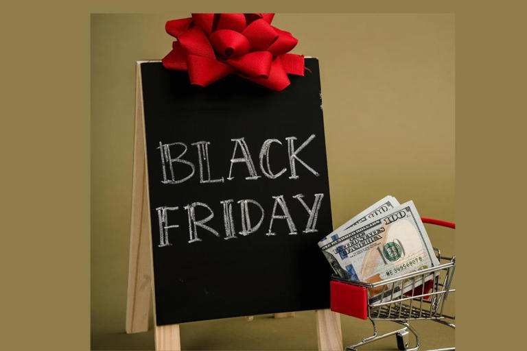 Who is the 'Mexican Spiderman?' Black Friday mall shooting survivor ...