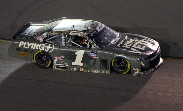 NASCAR community shares tributes after Michael Annett's sudden death