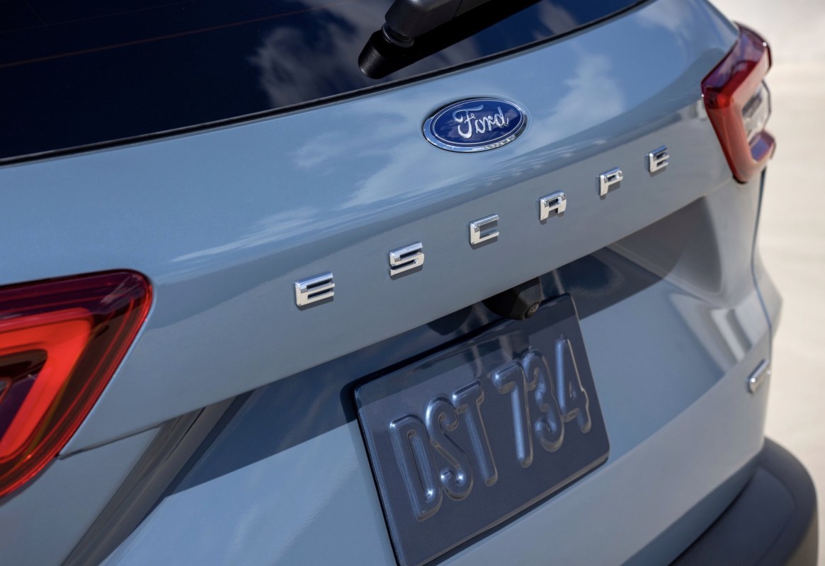 The final Ford Escape leaves the factory with a proper goodbye