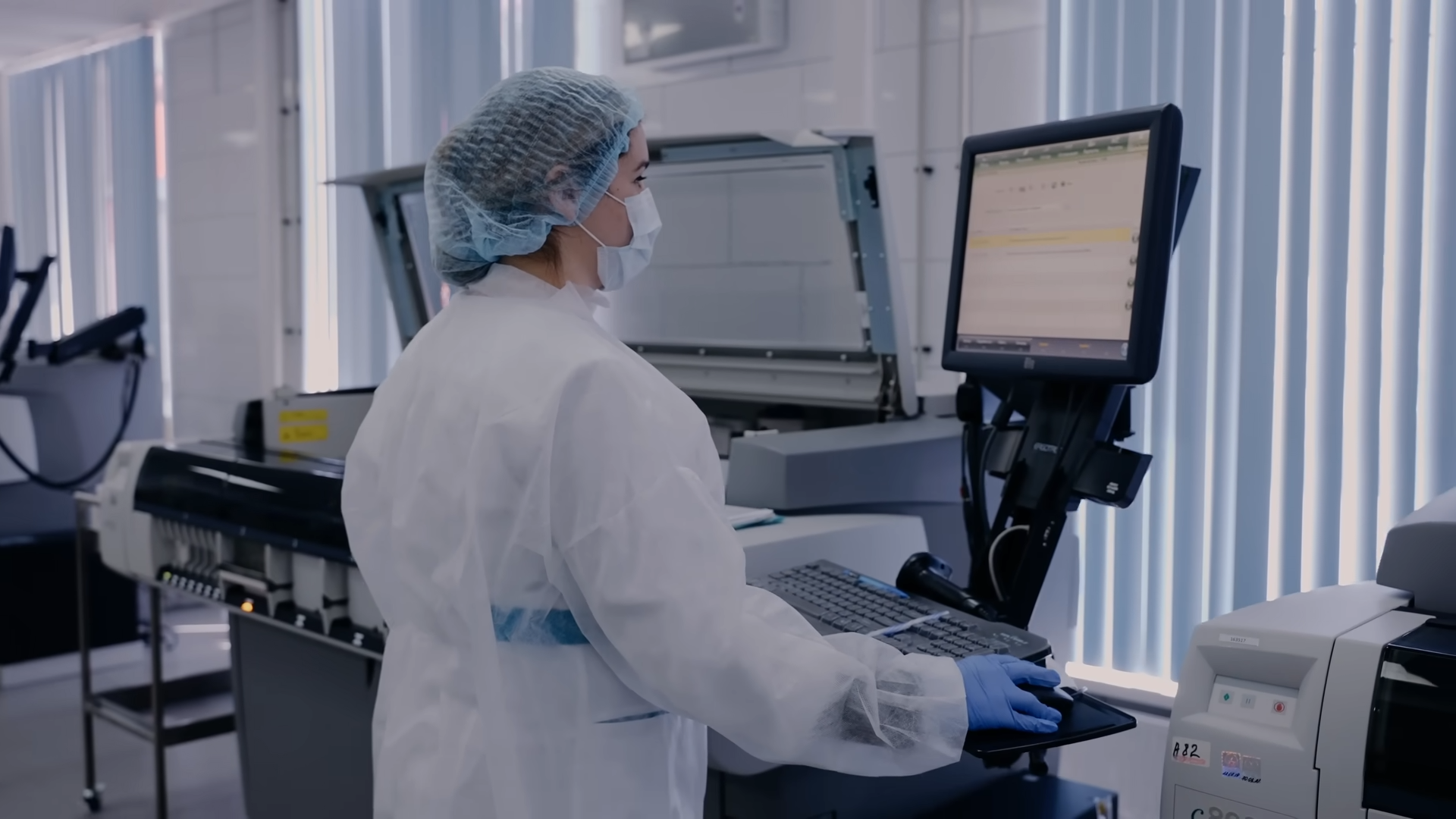 Caught on camera: What is ball lightning really?