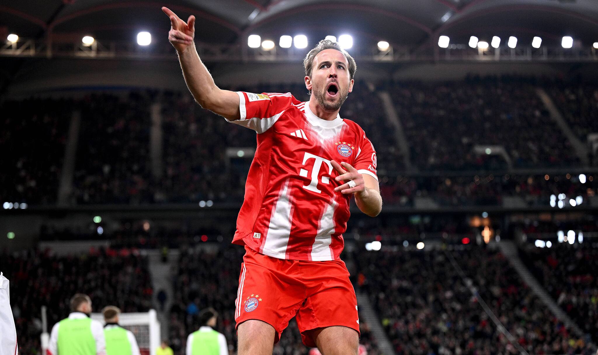 Bayern schießt Stuttgart ab – Traum-Einstand für Baum