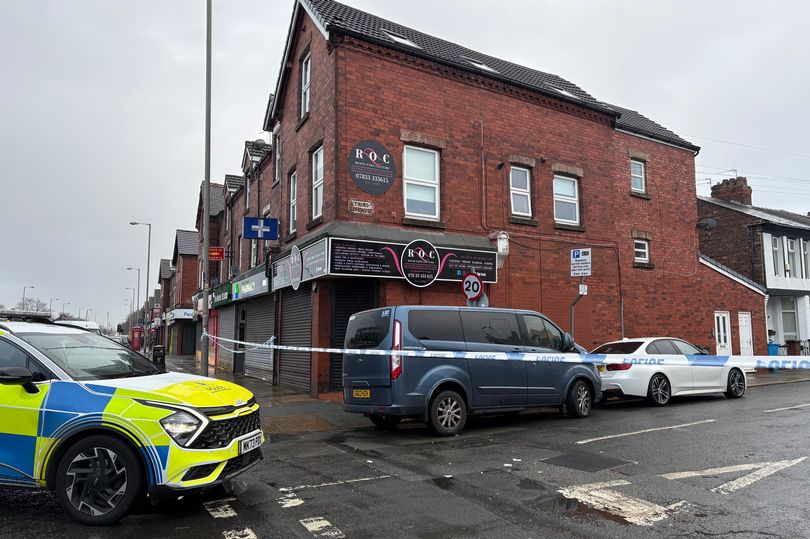 Quiet community turns to 'chaos' as 81-year-old killed in Fazakerley ...