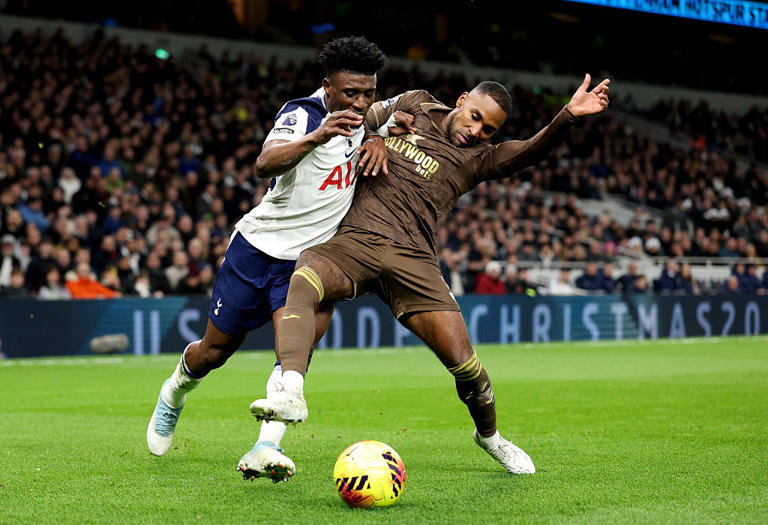 Tottenham 2-0 Brentford: Xavi goal as Spurs grab rare home win - LIVE