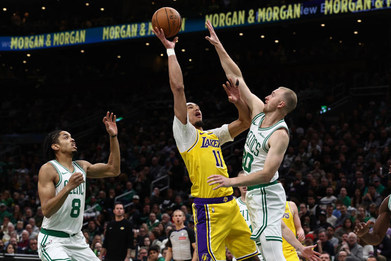 Boston Celtics keep the wins coming, beat Los Angeles Lakers at home ...