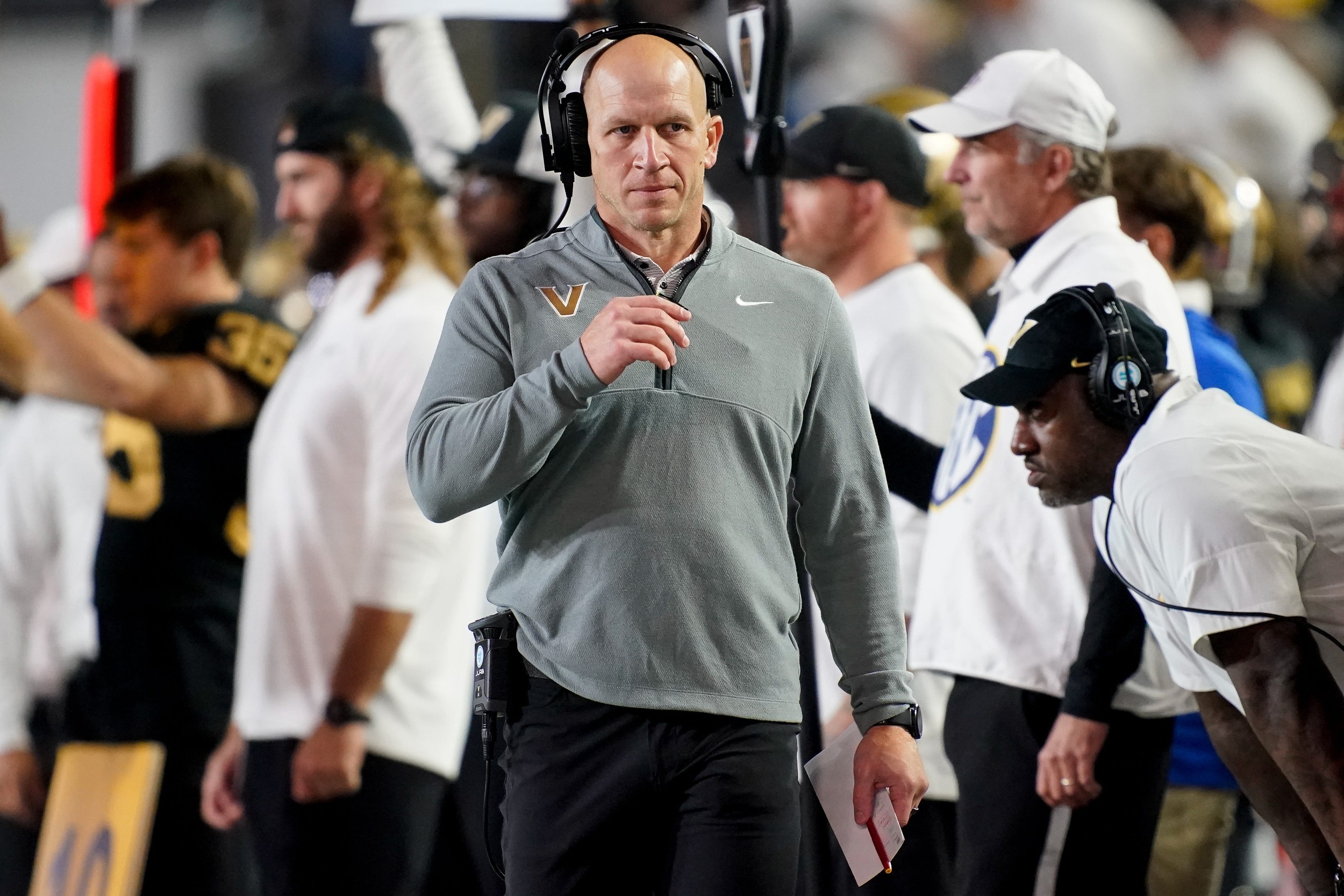 Clark Lea believes Vanderbilt Commodores should make 12-team playoff