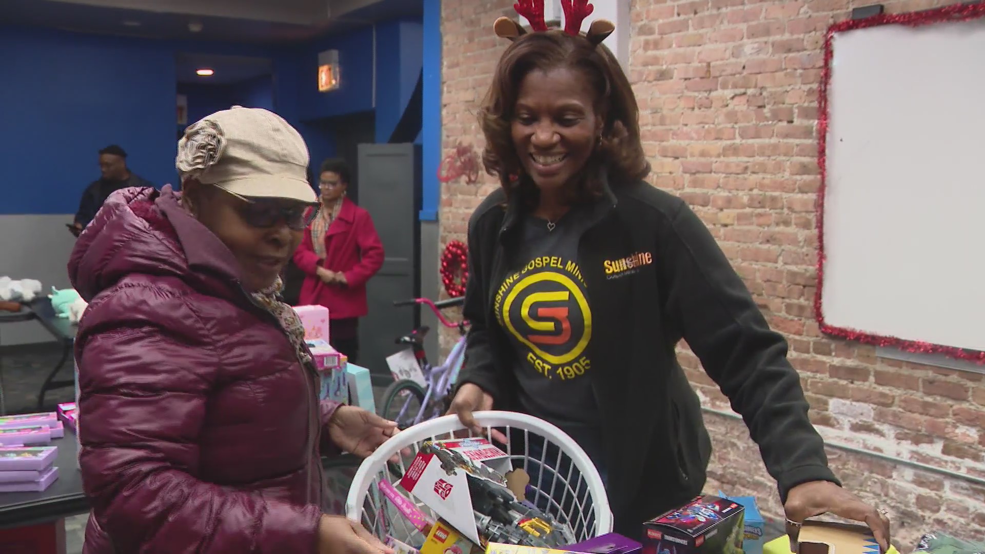 Sunshine Gospel Ministries eases holiday burden for families