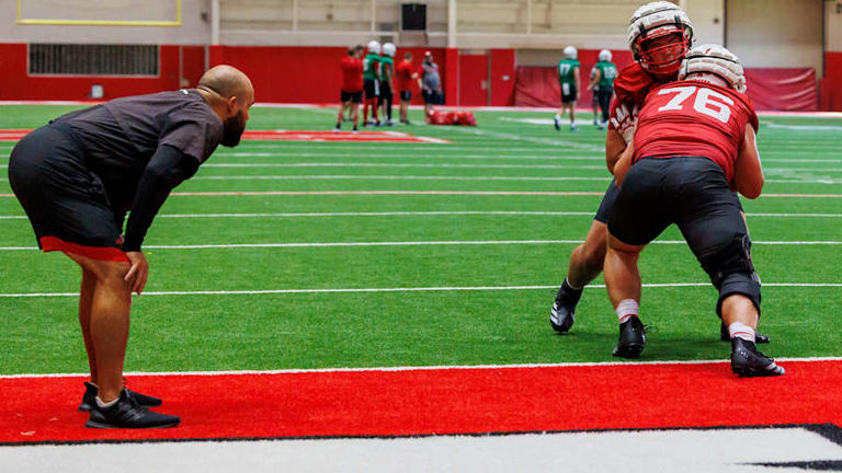 Donovan Raiola out as Nebraska's offensive line coach