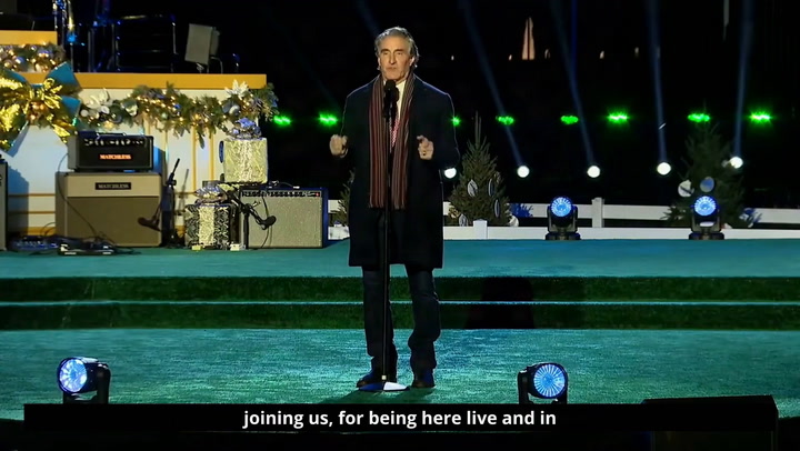 MAGA goon forced to ask crowd to cheer for Trump