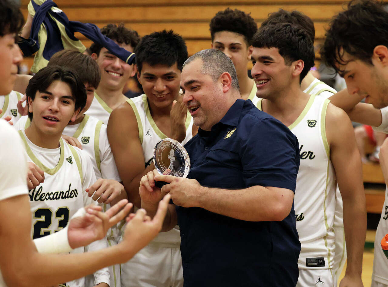 Alexander outlasts Nixon for second straight Border Olympics crown