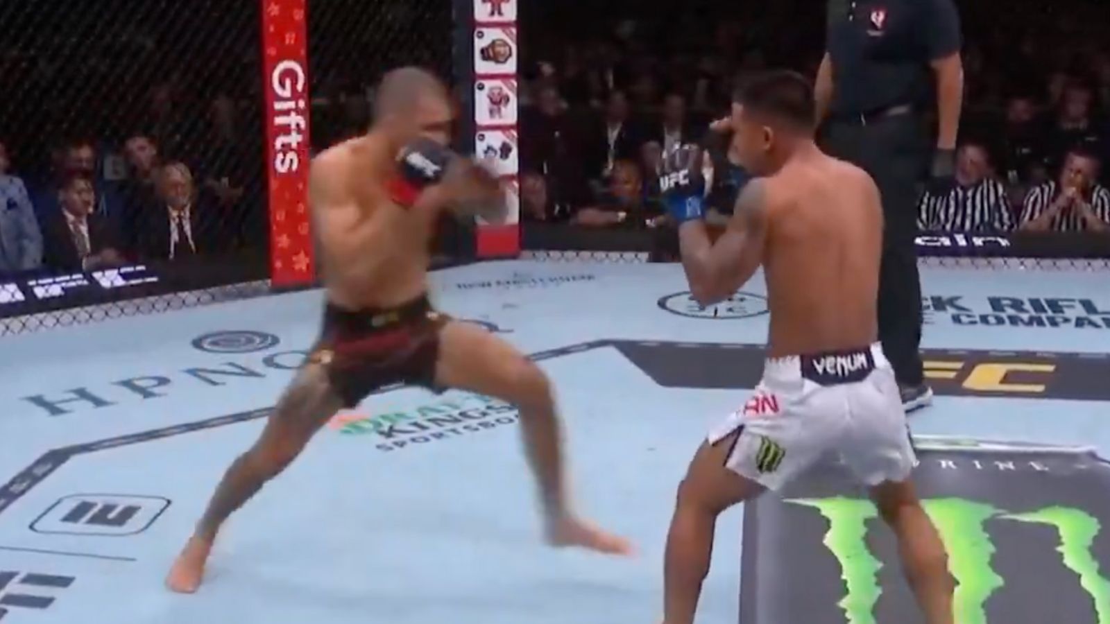 Joshua Van shocks Alexandre Pantoja with first-round lightning-fast ...
