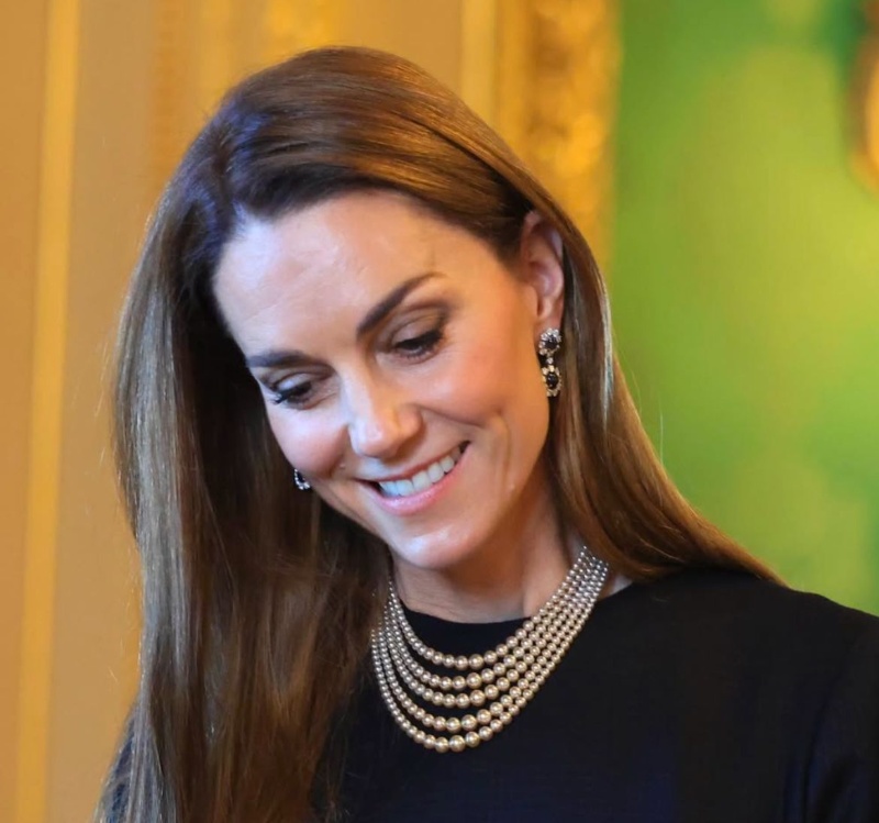 Kate Middleton desempolva una tiara real rara vez vista para banquete ...