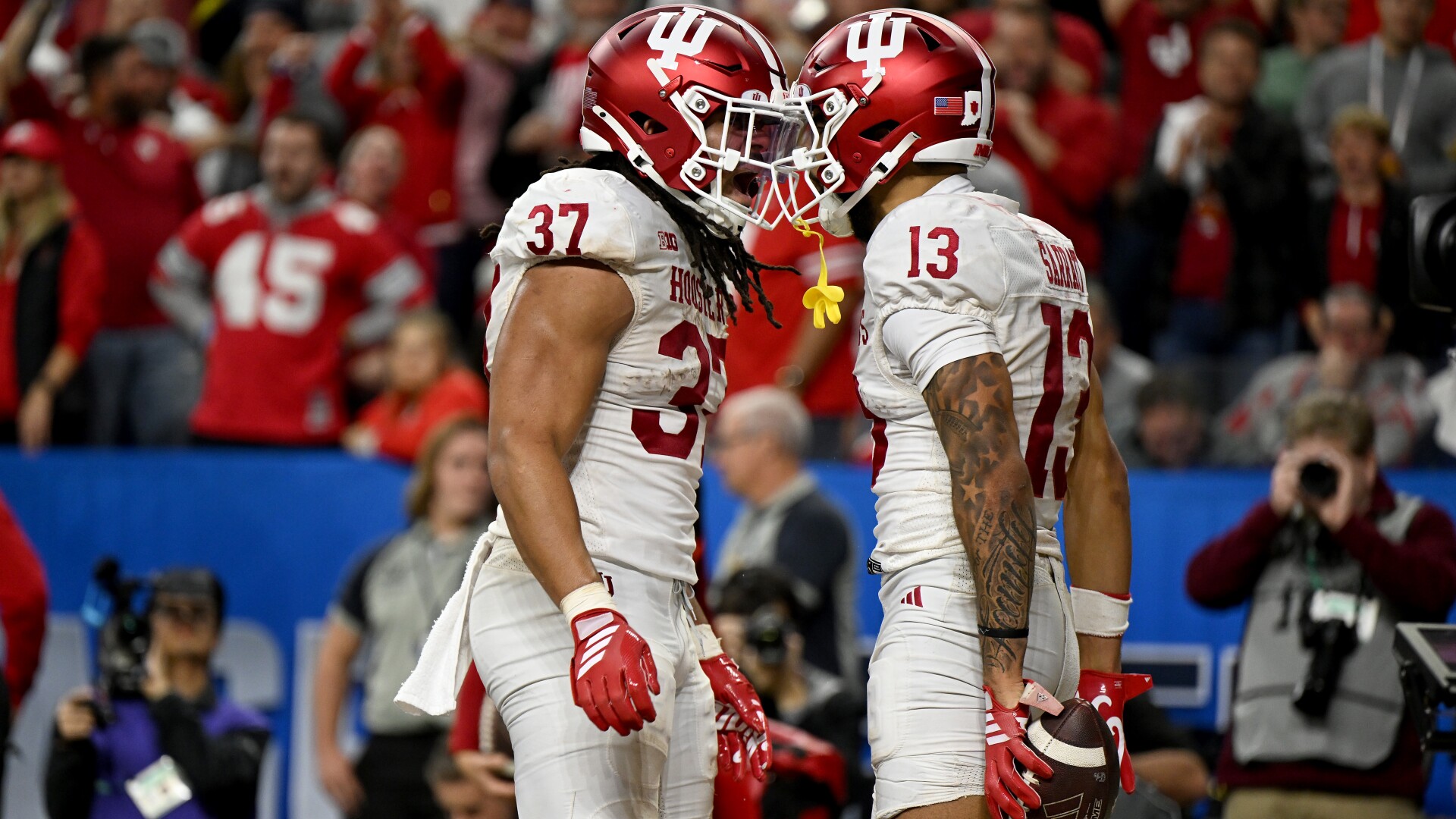 No. 2 Indiana beats No. 1 Ohio St. 13-10 to end Big Ten title drought ...