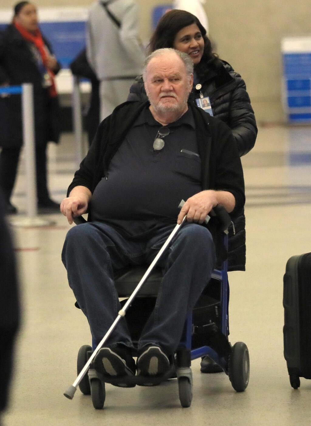 אביה של מייגן מרקל: בואי לפגוש אותי לפני שאמות