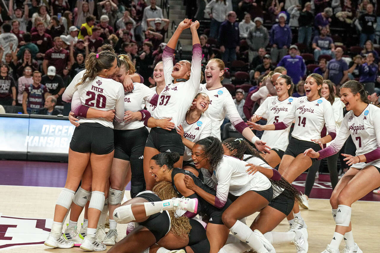 Texas A&M volleyball vs Pittsburg: How beating Nebraska helps Aggies in ...