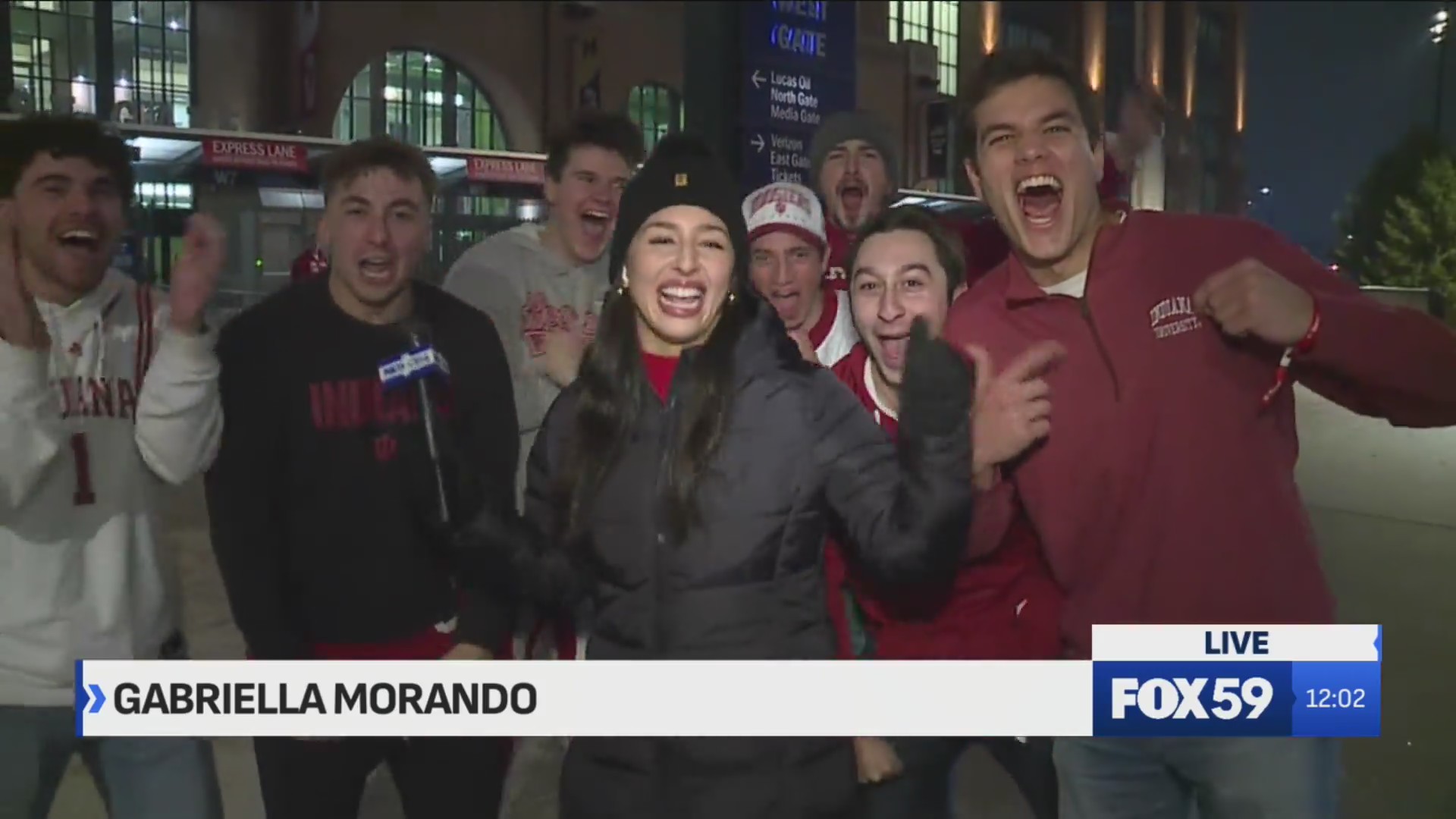 Indiana football fans flock to downtown Indy for Big Ten Championship Game