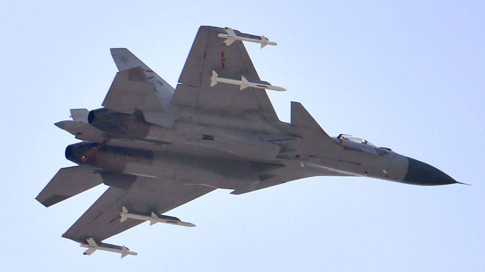 Japan accuses Chinese fighter of locking fire-control radar on its jets
