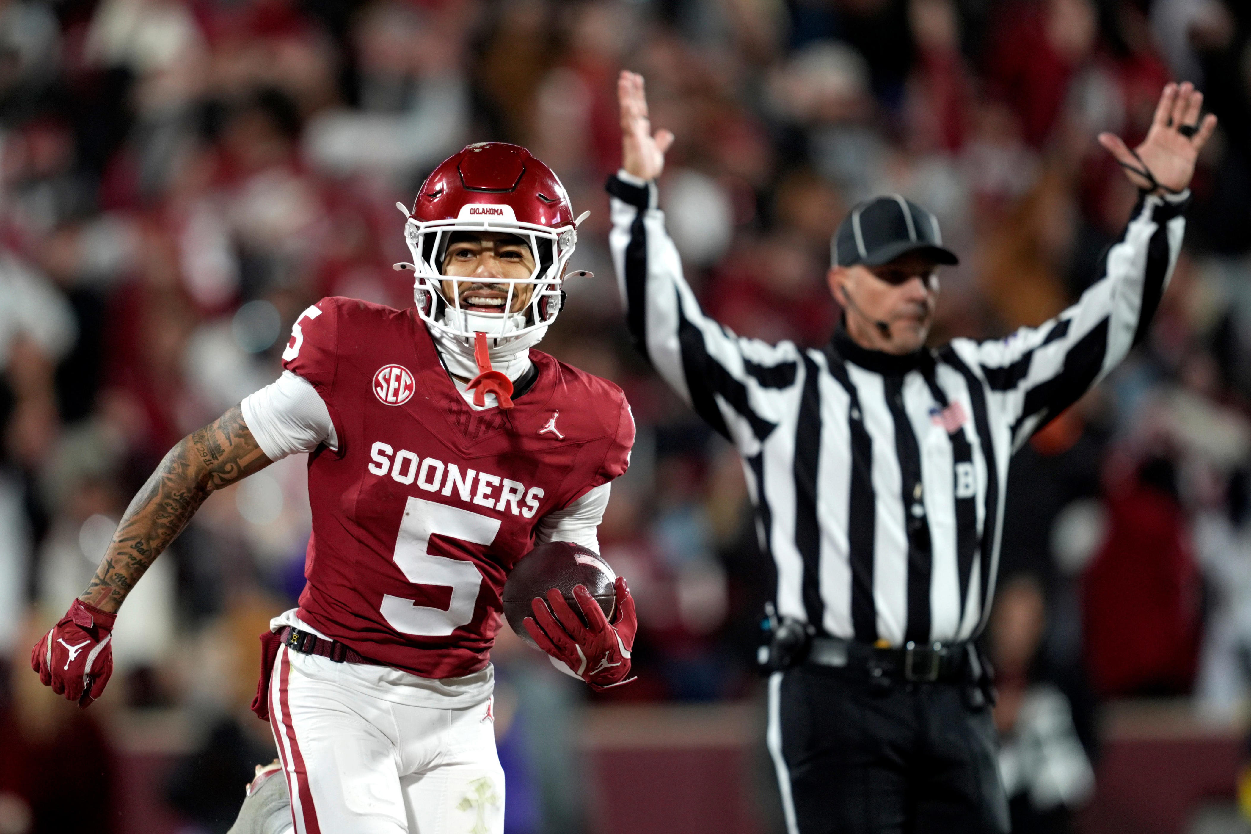 What channel is Oklahoma vs Alabama on today? Time, TV schedule to ...