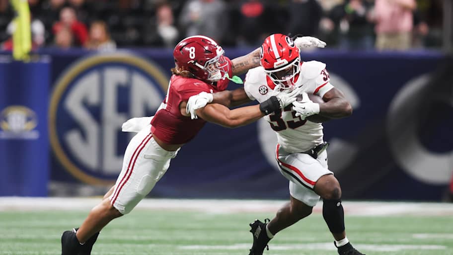 Breaking: Georgia Bulldogs RB Chauncey Bowens suffers injury in SEC ...