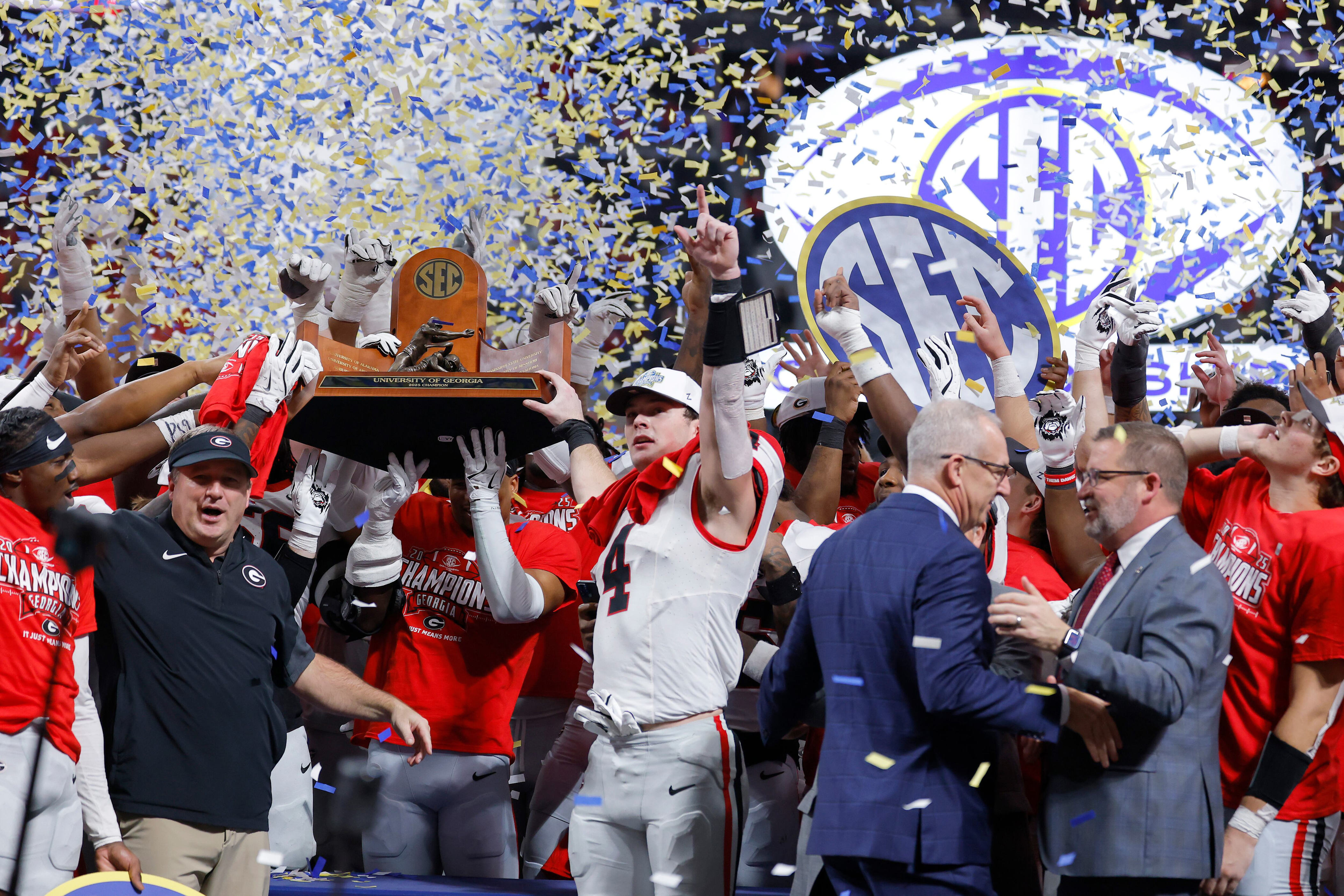 Georgia Bulldogs dominate over Alabama to win 2025 SEC Championship, 28-7