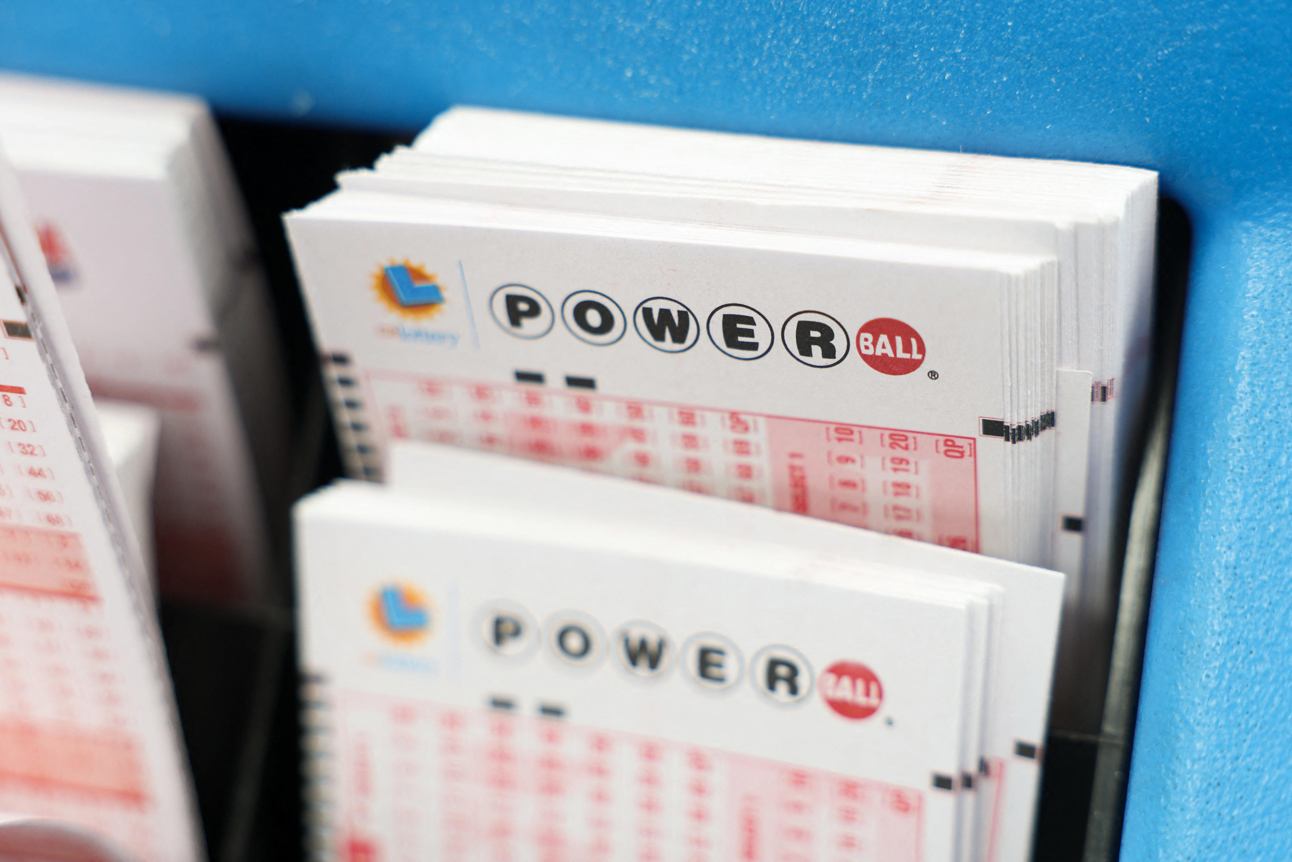 Powerball jackpot is $875 million. What time is Powerball drawing tonight?