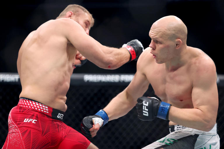 UFC 323 live results, highlights, play-by-play | Merab vs. Yan 2