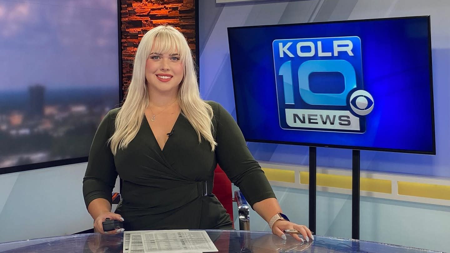 10 photos of Carissa Codel the curvy Missouri morning news anchor who ...
