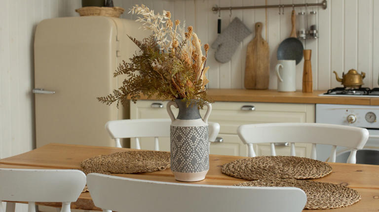 How to make even a city apartment feel like a country cottage