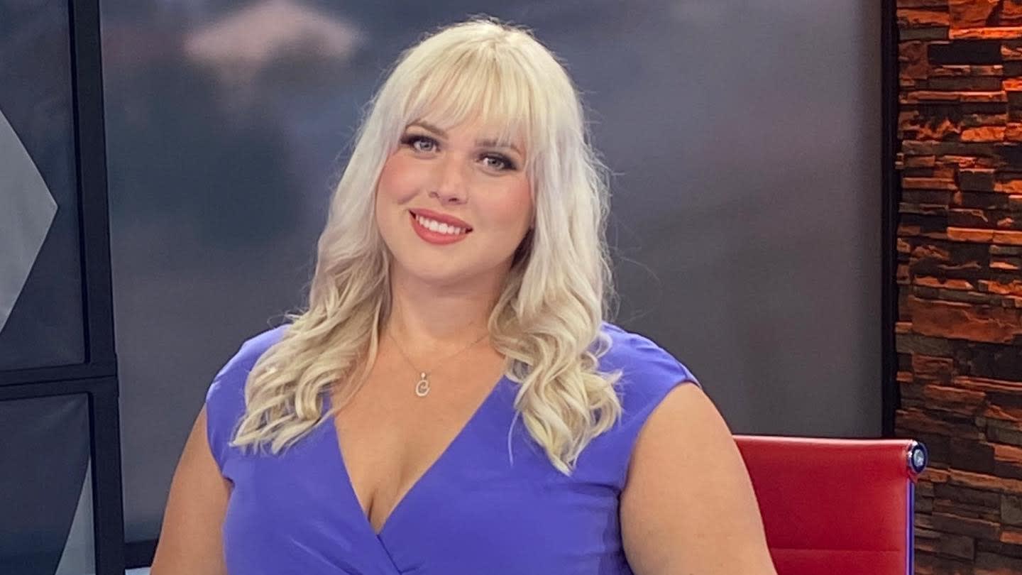 10 photos of Carissa Codel the curvy Missouri morning news anchor who ...