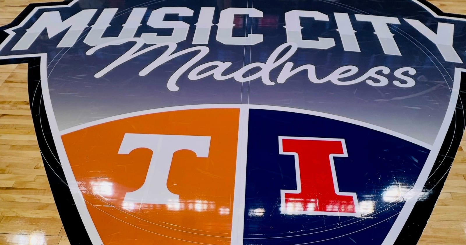 Live updates: No. 13 Tennessee basketball vs. No. 14 Illinois in Nashville