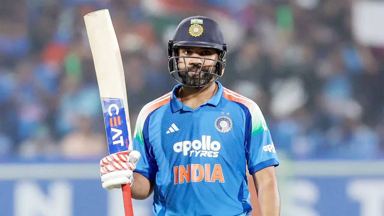 'Mota ho jaunga wapis': Rohit Sharma refuses to eat cake after India ...