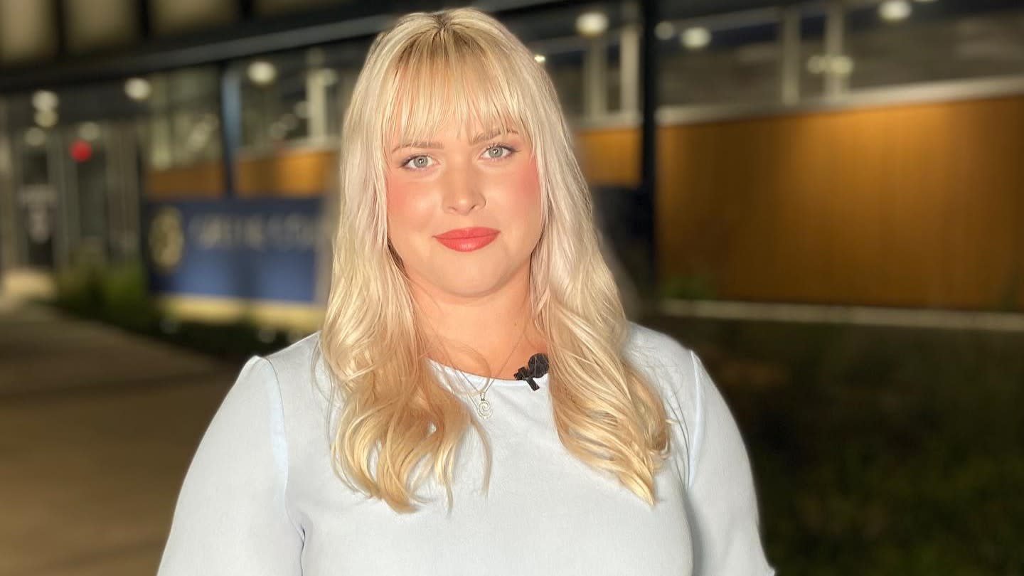 10 photos of Carissa Codel the curvy Missouri morning news anchor who ...