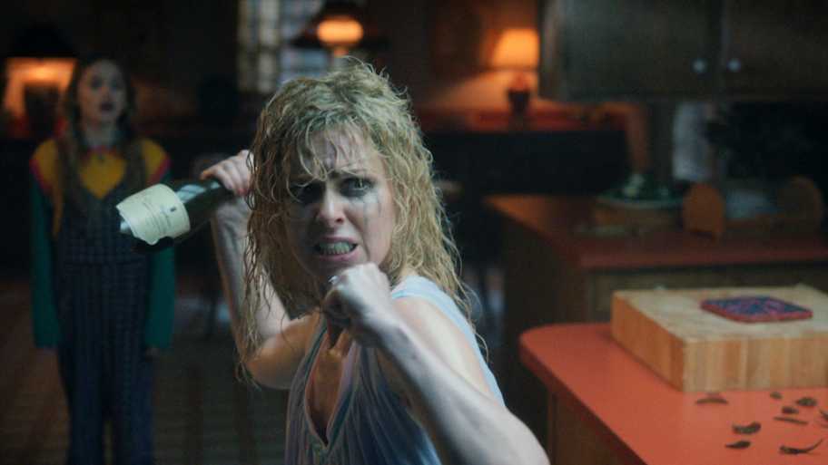 Stranger Things creators break down Karen Wheeler's stand against the ...