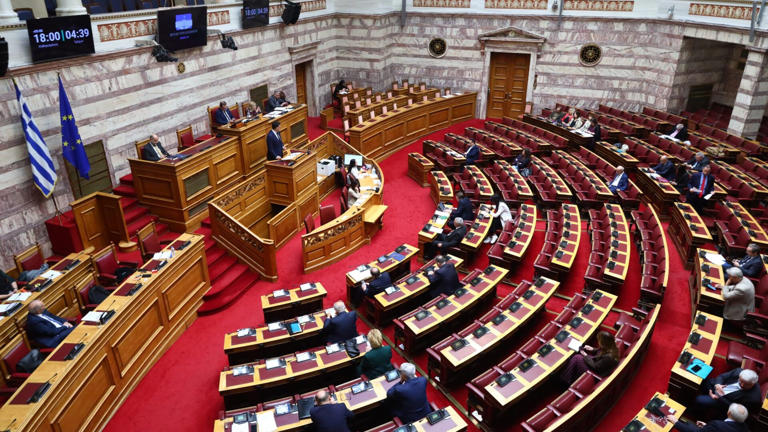 Ευρεία η αποδοχή του νομοσχεδίου του Υπ. Κλιματικής Κρίσης «Ενεργή Μάχη ...