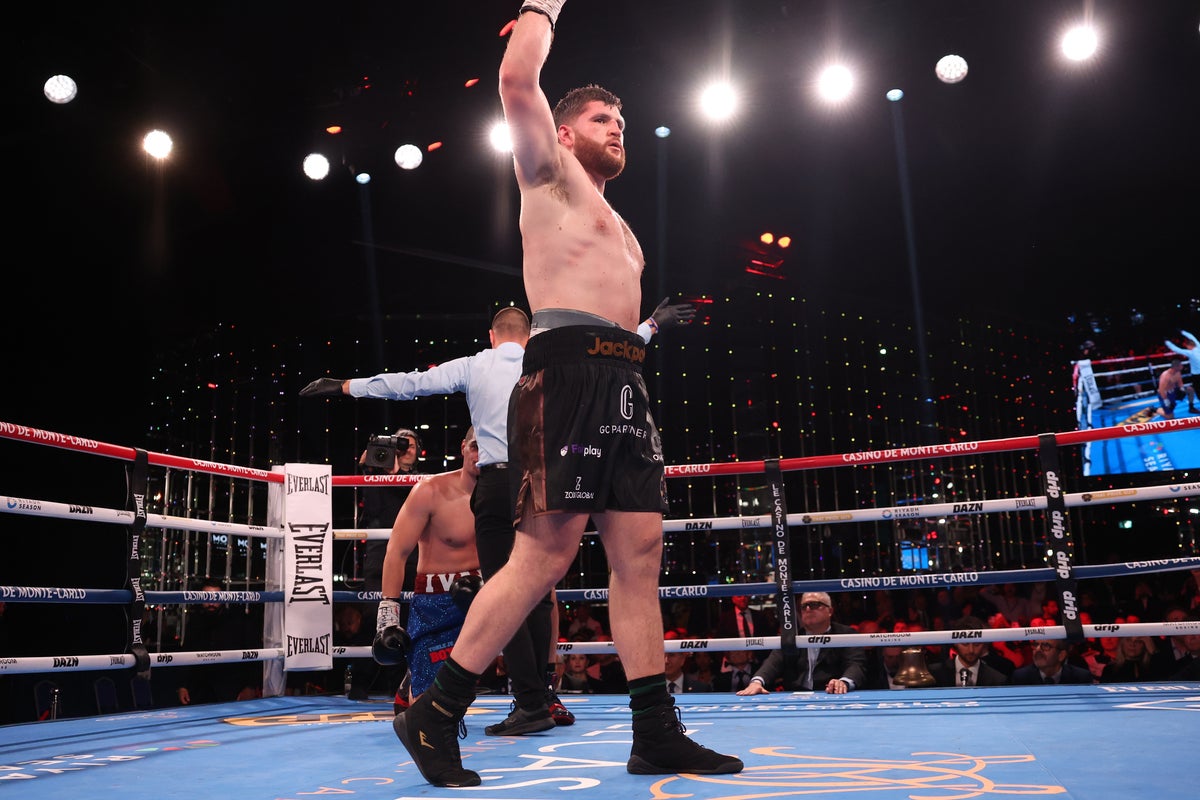 Fisher survives early knockdown to win rollercoaster comeback fight