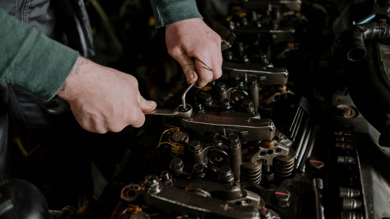 Europe changes course and won’t ban combustion engines after all