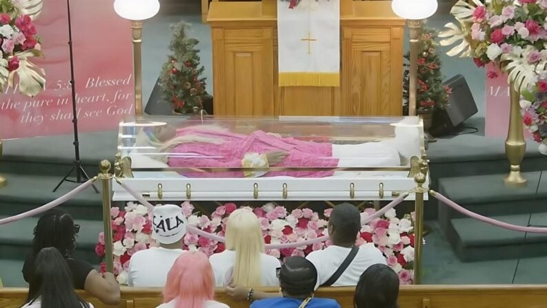 Girlalala’s emotional funeral sparks uproar over 'glass casket' and ...