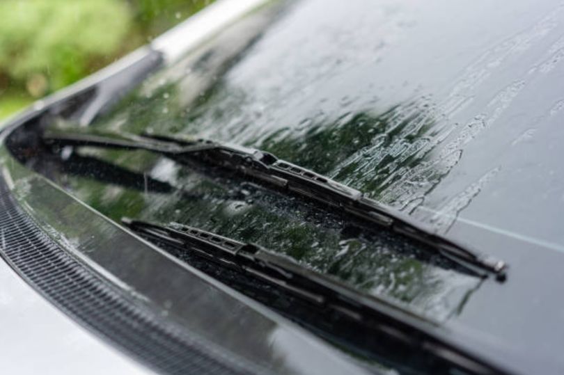 Drivers face £1,000 fine for breaking 'particularly dangerous' rule in ...