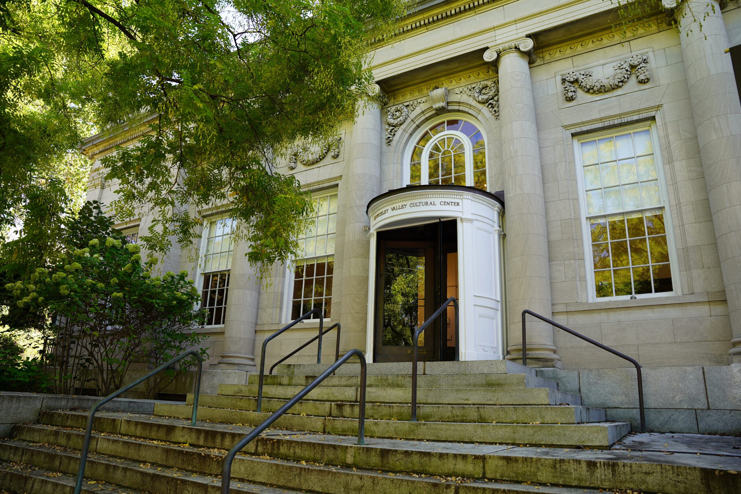 Sweetwater Center for the Arts hosts open house, launches Giving Tree ...