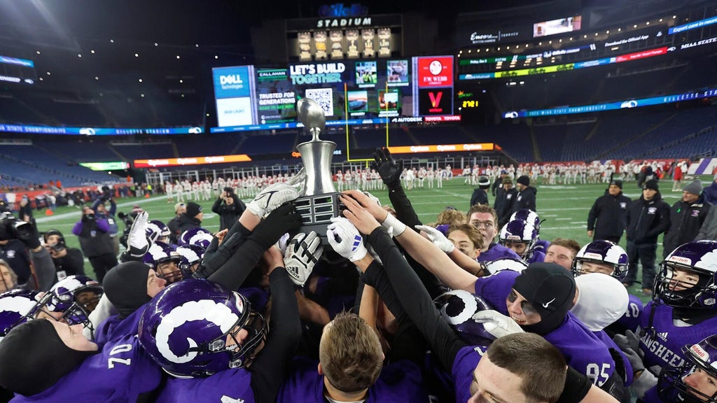 Watch: 2025 Massachusetts high school football championships highlights