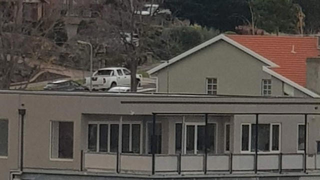 Onlooker shares photo of mansion with baffling design feature: 'It's ...