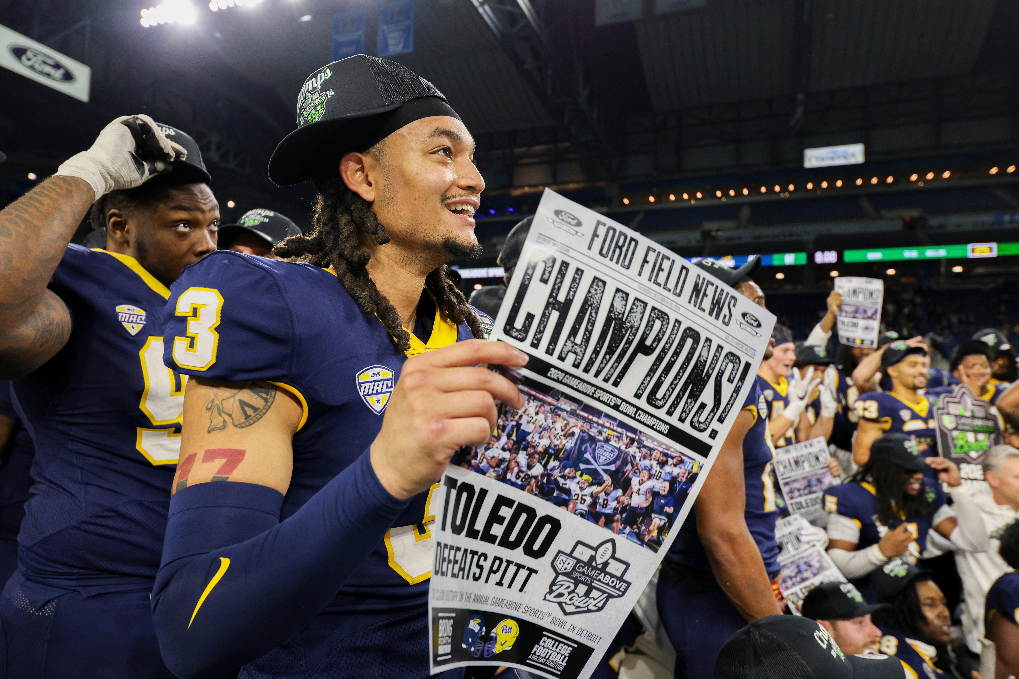Northwestern vs. Central Michigan GameAbove Sports Bowl start time