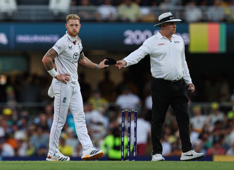 Cricket-Australia beat England by eight wickets in second Ashes Test ...