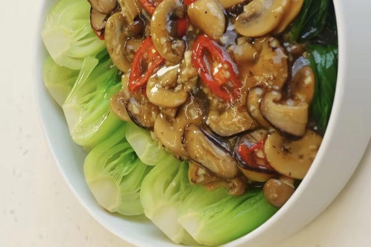 Resep pokcoy saus jamur ala restoran yang gurih dan segar, praktis ...