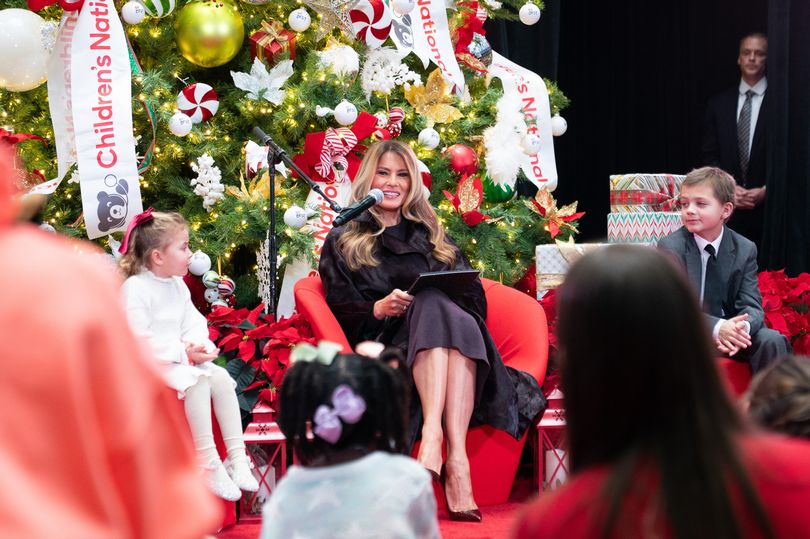 Melania struggles to read Christmas book to kids as she’s slammed for ...