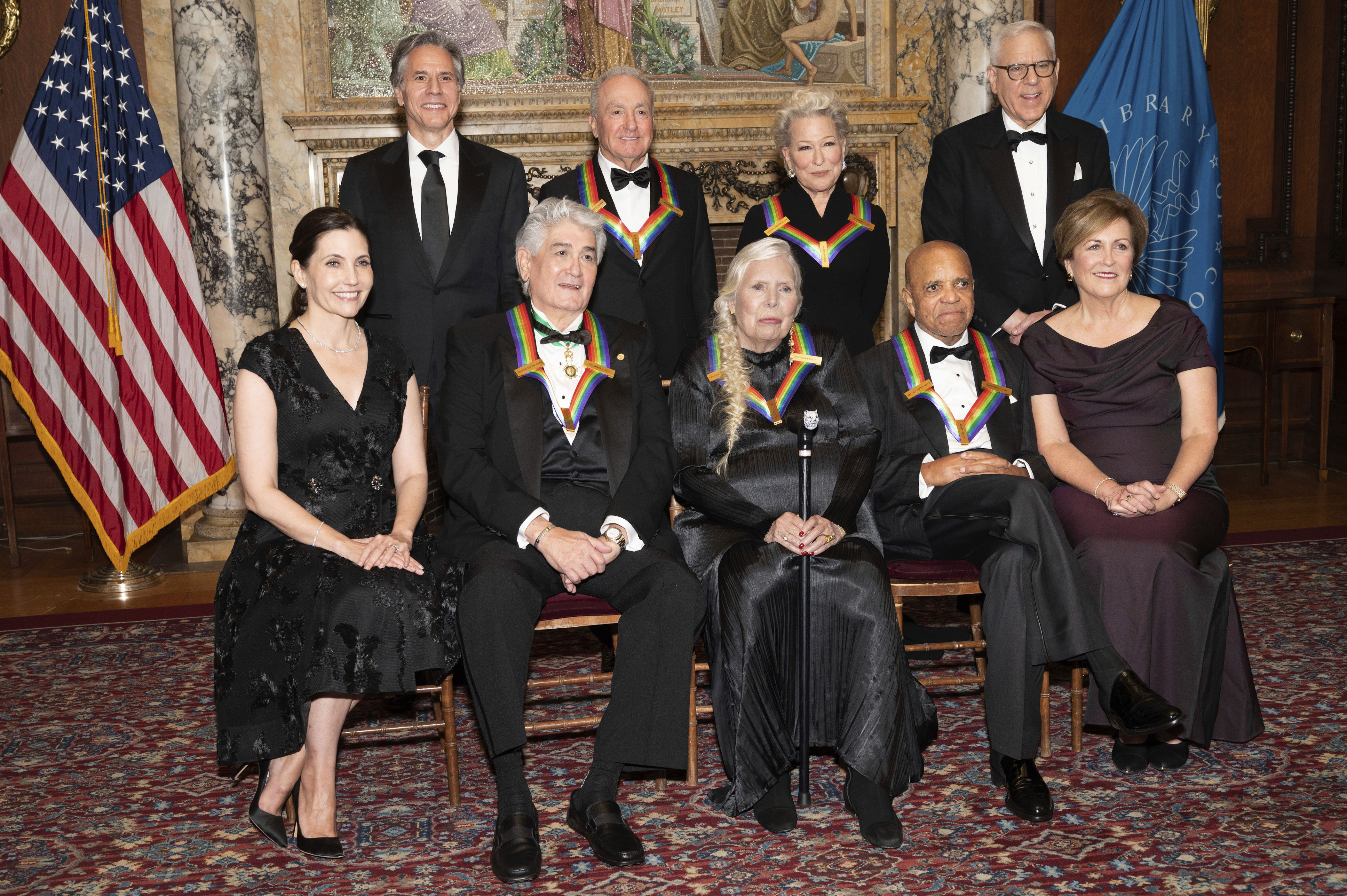 Tobey Maguire has filed for joint custody of his son and Jennifer Meyer ...