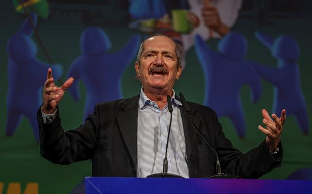 Democracia Cristã decide expulsar Aldo Rebelo